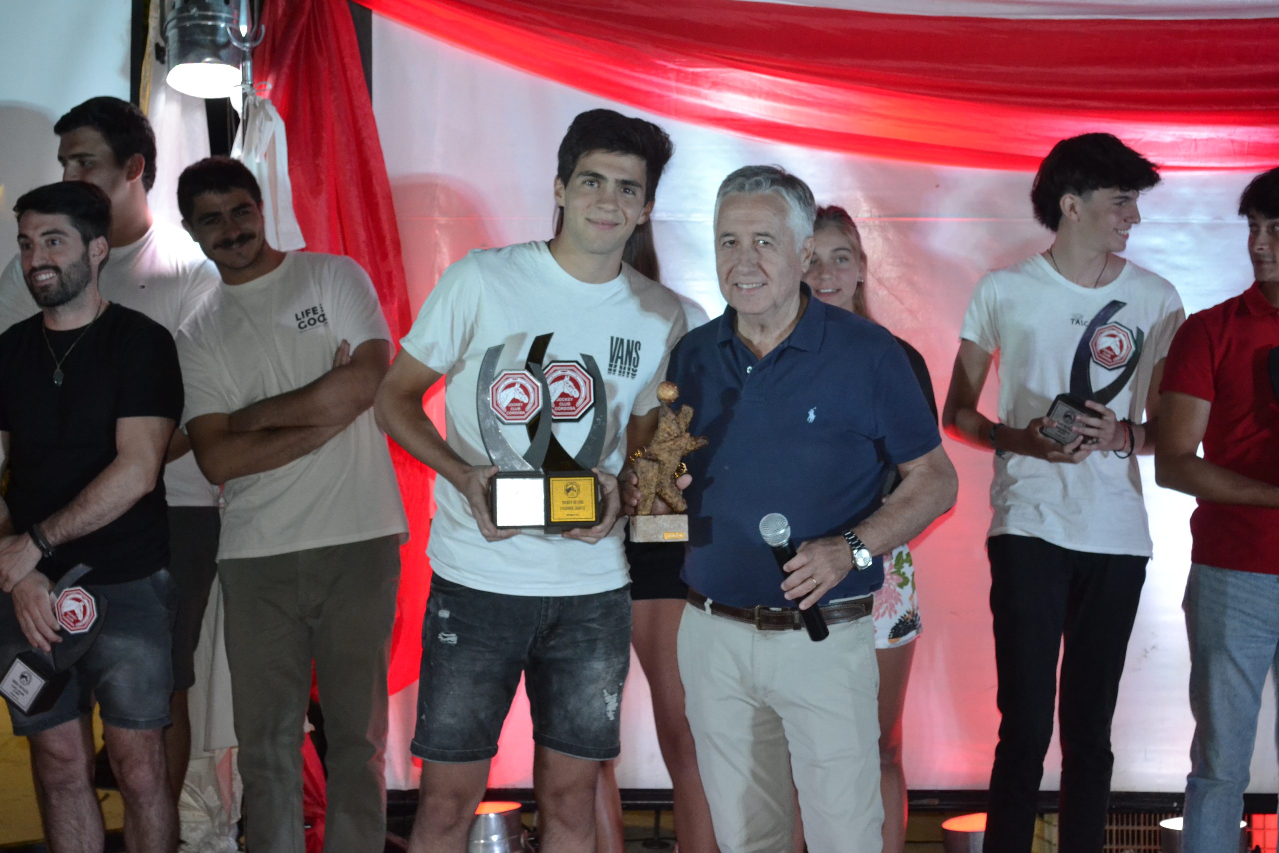 Fiesta del Deporte 2022: Facundo Zarate es el nuevo Jockey de Oro ...